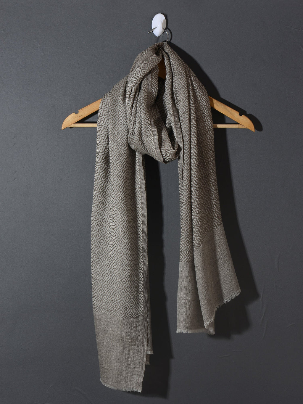 Diamond Weave Super Soft Cashmere Muffler - Dark Grey – OMVAI India